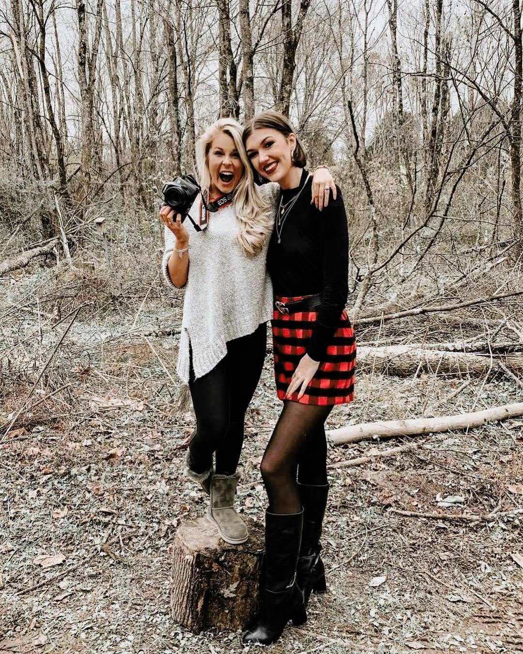 Photographer and Model | Scrolller