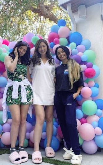 Pick two for a threesome and one to record a sextape with. (Pokimane, xChocobars, and Valkyrae ...