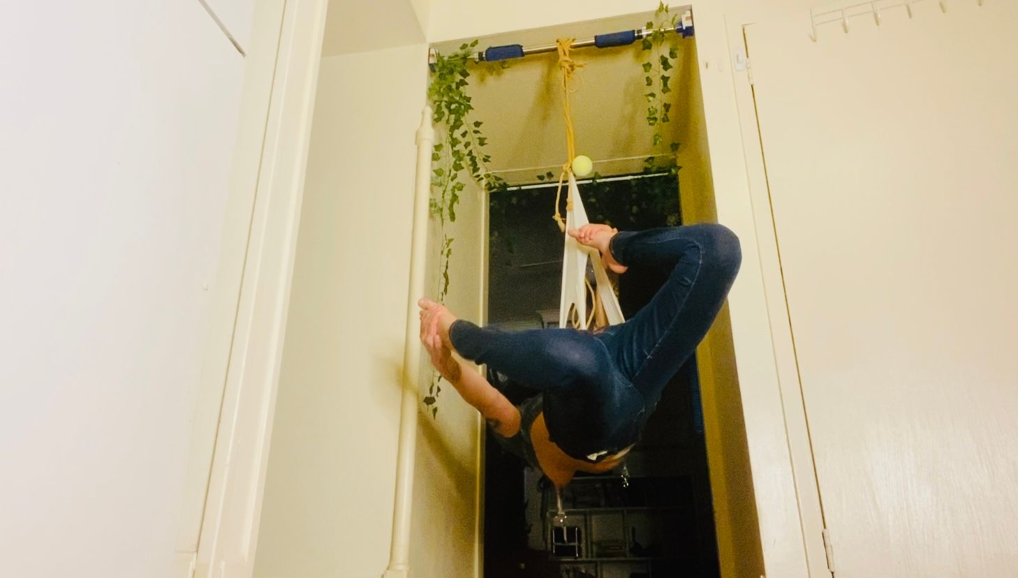 Picture from my Hanging Wedgie livestream 😅 | Scrolller