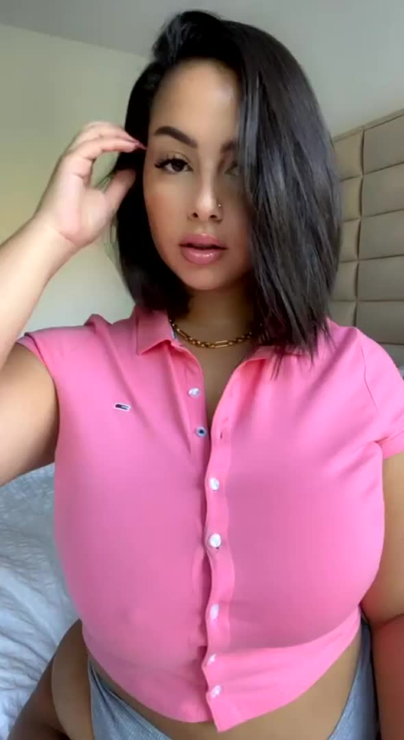 Pink top reveal | Scrolller