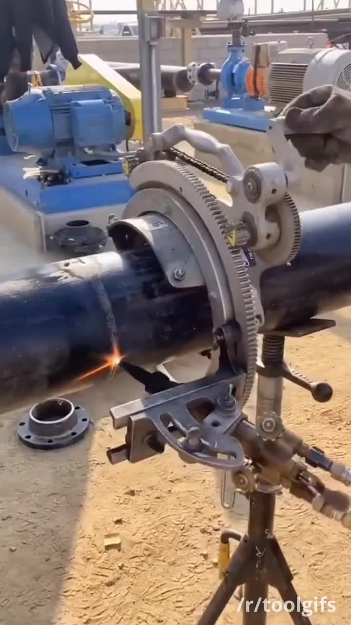 Pipe beveller | Scrolller