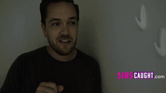 Playing Halloween Pranks On Skinny Stepsisters Scrolller