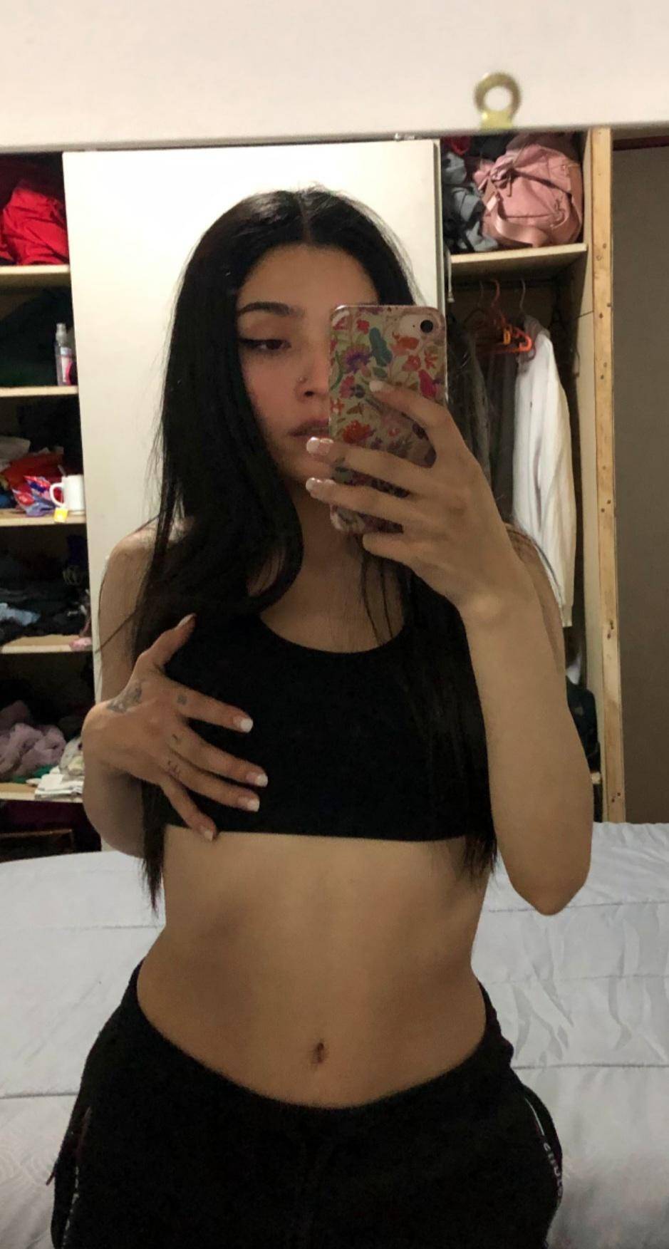 Please me rn Daddy 🤤 | Scrolller