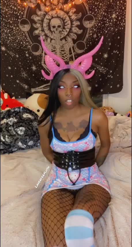 Pleasure nights | Scrolller