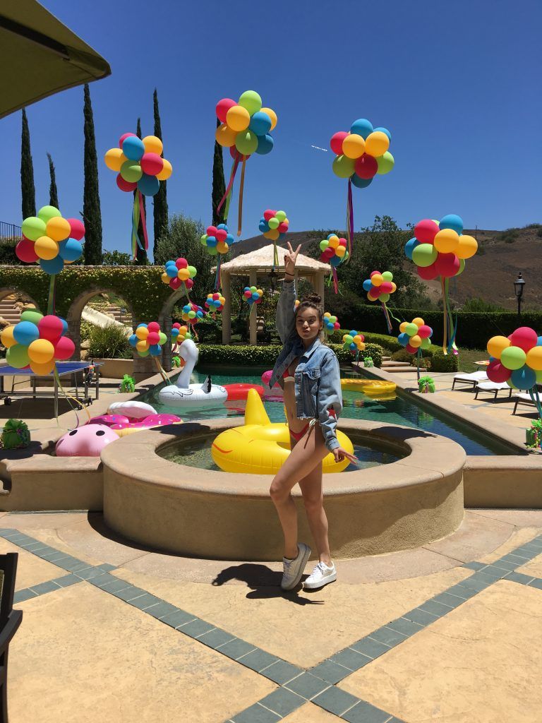 Pool Party | Scrolller