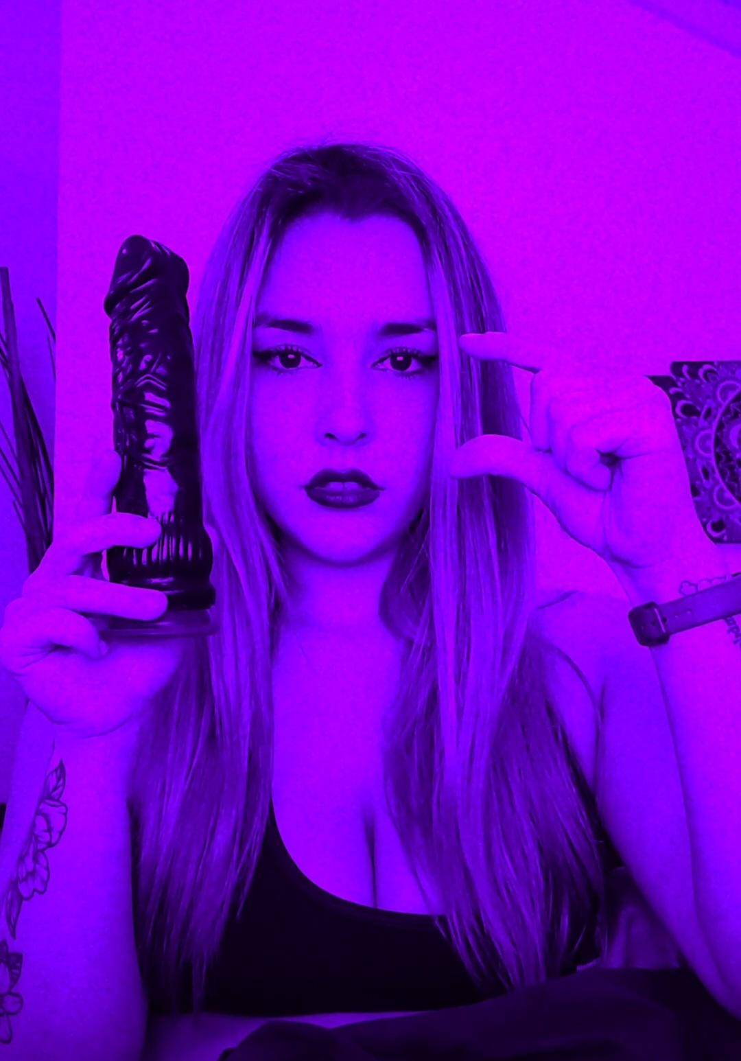 Poor loser with a short dick, you will have to carry your useless dick all your life. | Scrolller