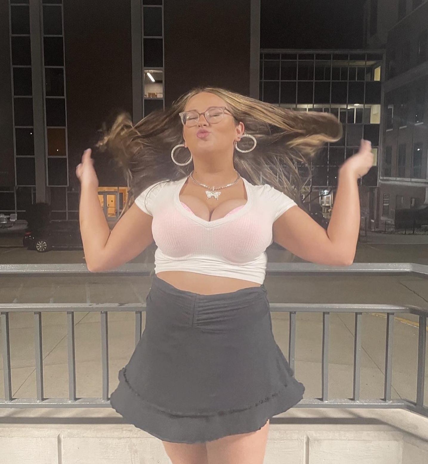 Popping Out | Scrolller