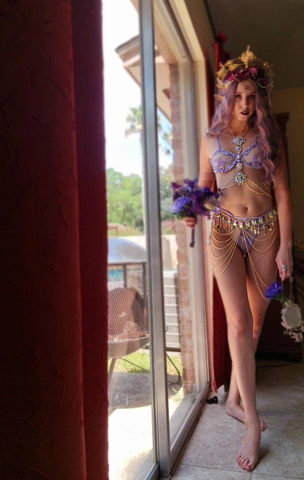 POV: Elven Queen holds the yearly Mating Ritual, and you are her match | Scrolller