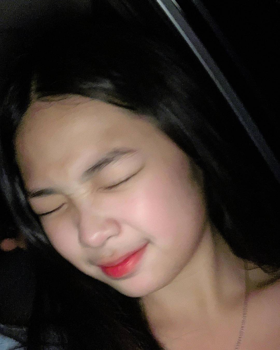 POV: you accidentally open your phone in full brightness (14F) | Scrolller