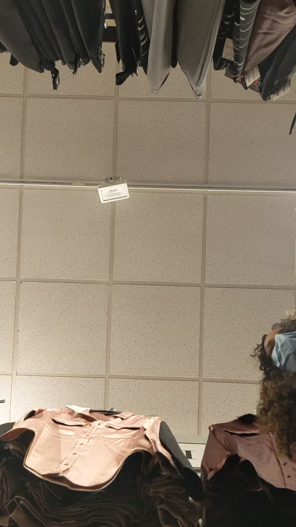 POV you're the floor when I'm at the mall | Scrolller