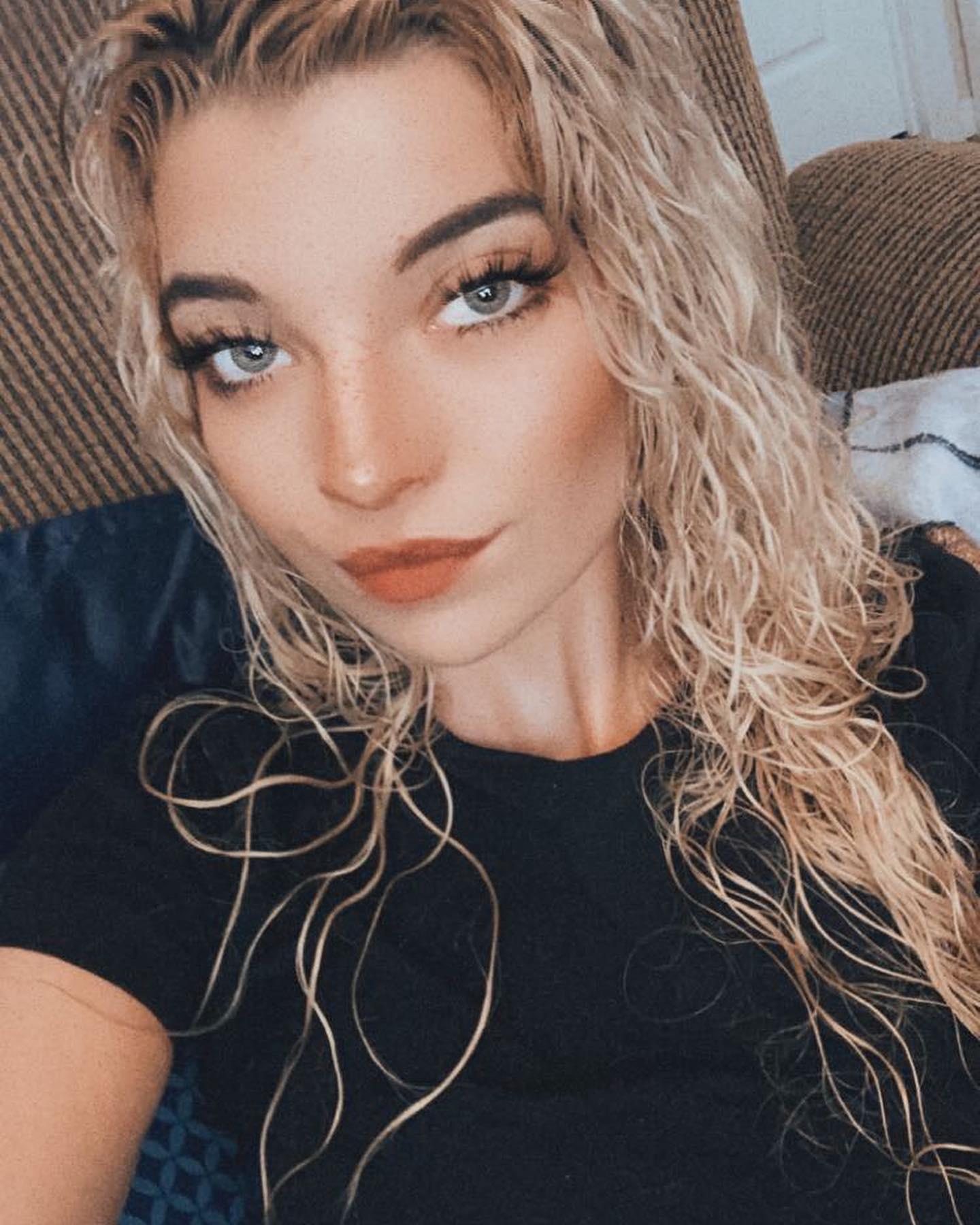 Pretty bitch yeah is usual 💅🏼😝 | Scrolller