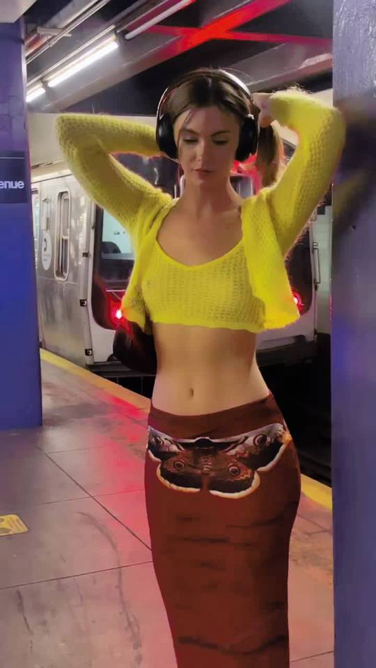 Pretty in NYC | Scrolller