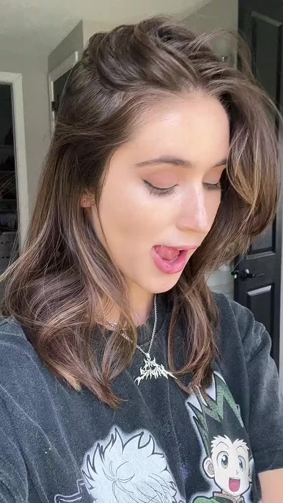 Pretty transition | Scrolller