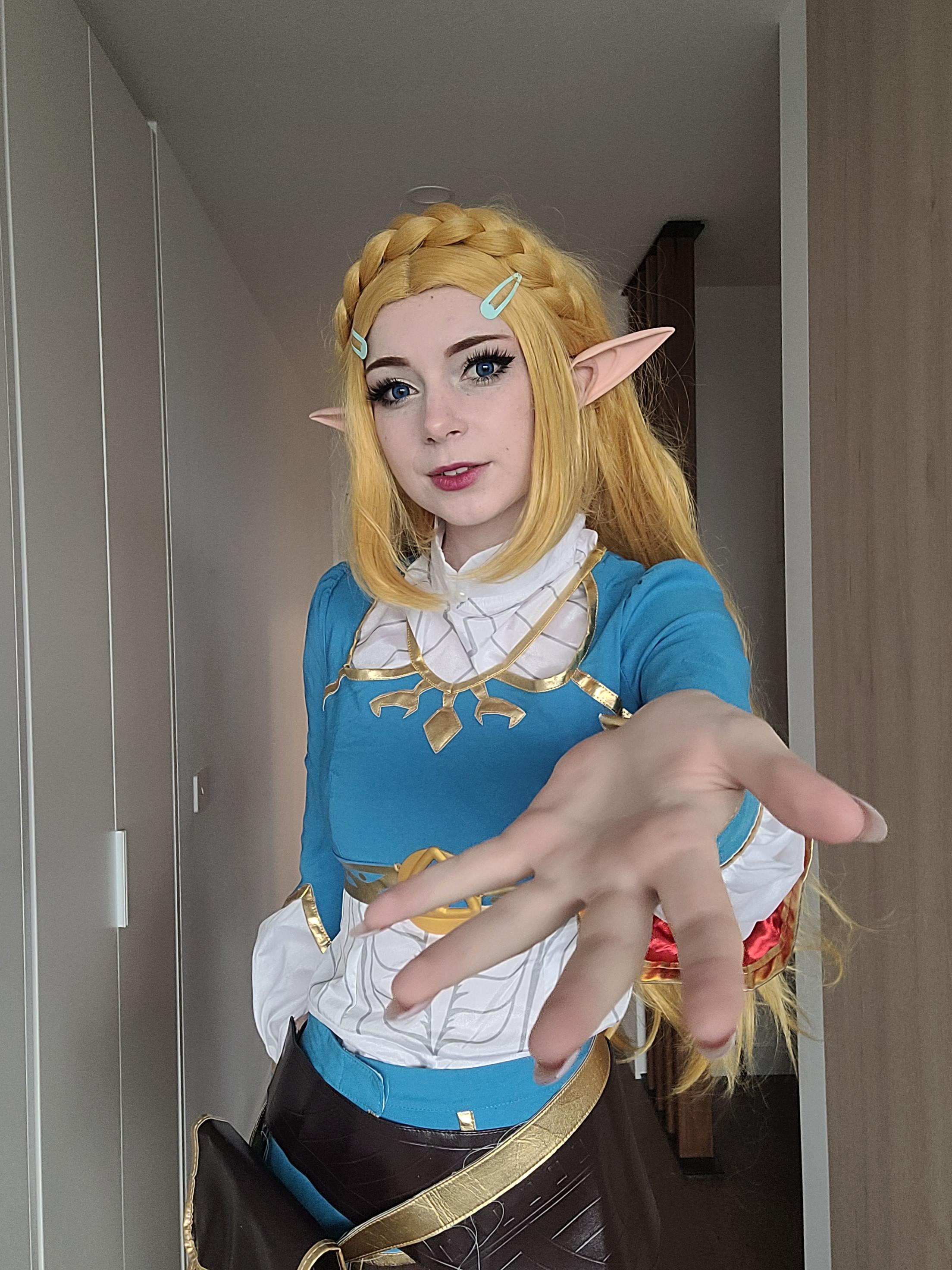 princess zelda by elefire_grey | Scrolller