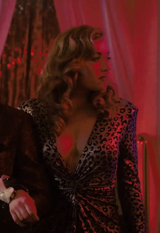 Prom Dress | Scrolller