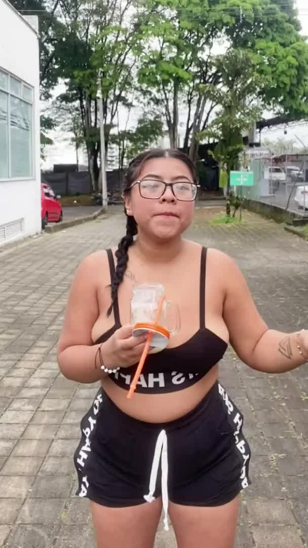 Public puke recycling | Scrolller