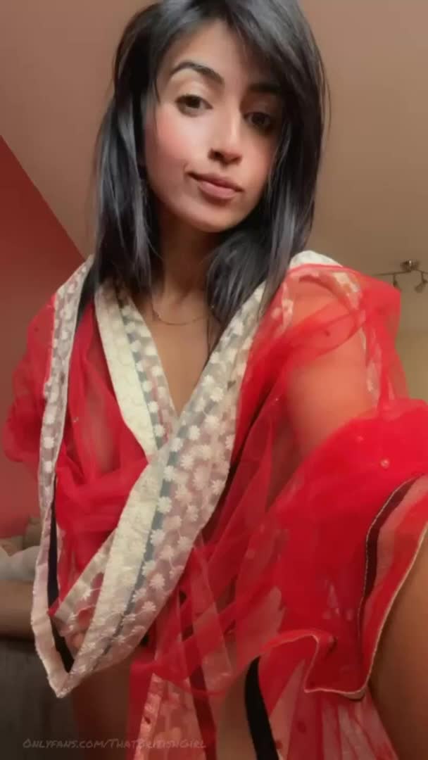 Pull my dupatta off 🥵 | Scrolller Pull my dupatta off 🥵 | Scrolller