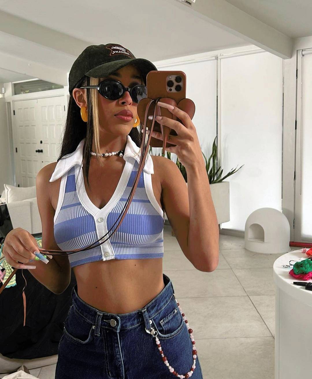 Queen Doja | Scrolller