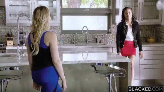 Quick Lick Before Work | Scrolller