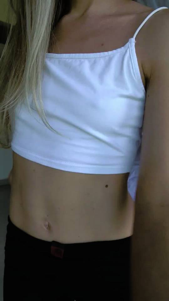 Quick sneaky peak after workout [OC] | Scrolller