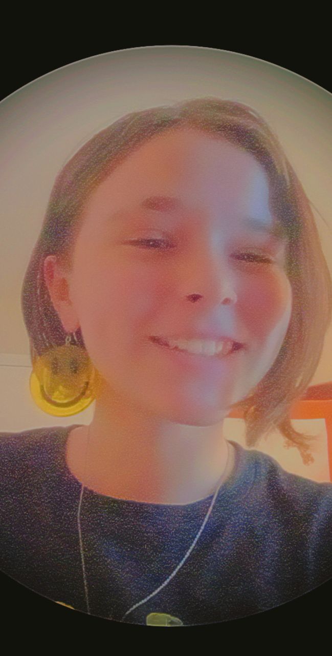 rate me 1-10? | Scrolller