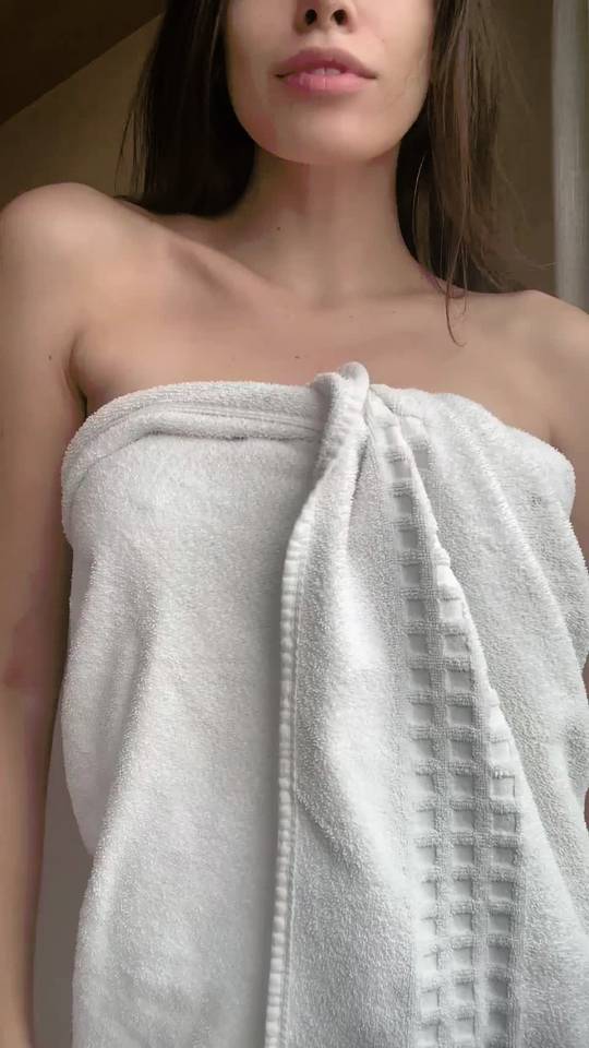 react only if you'd taste me raw | Scrolller