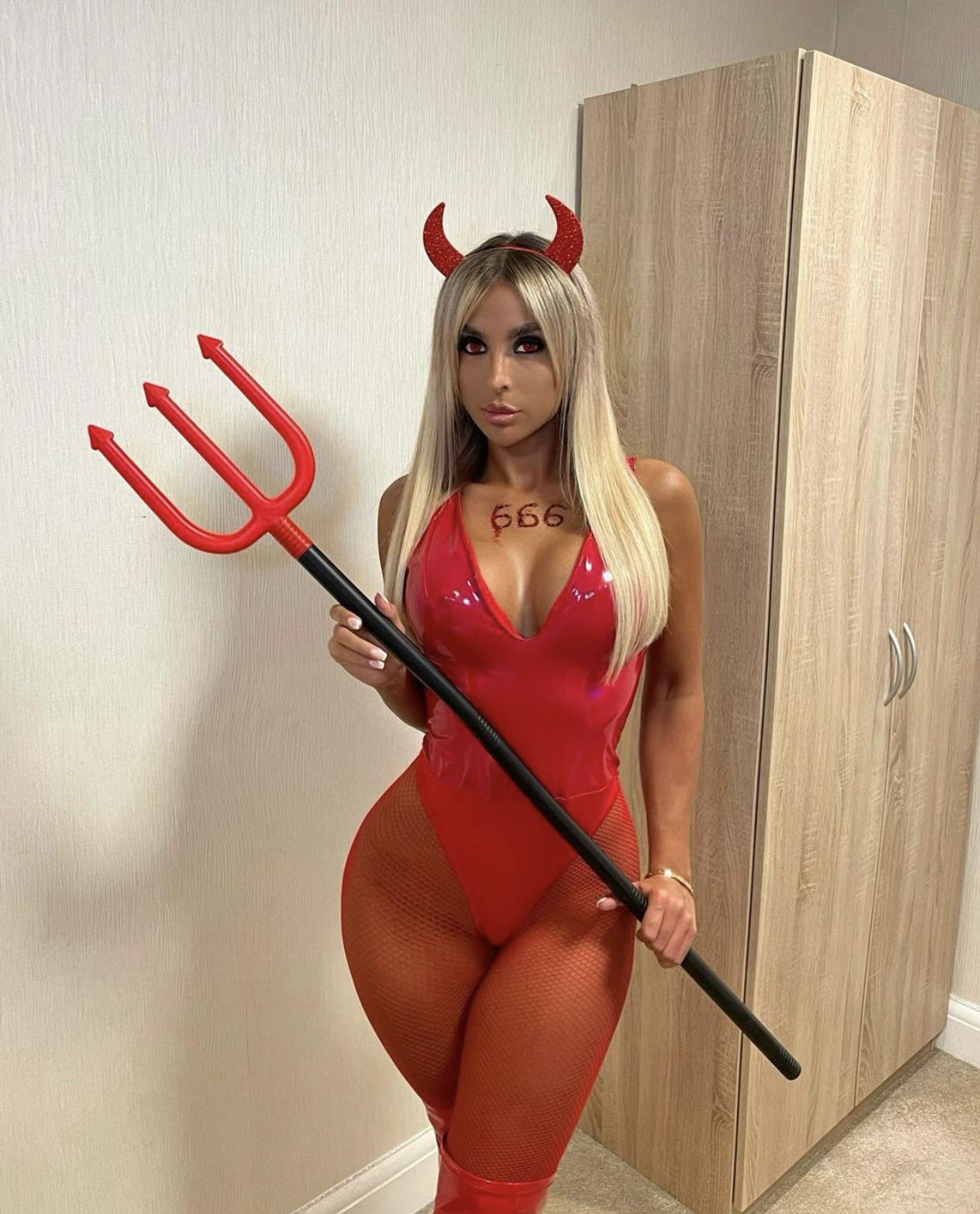 Red devil | Scrolller