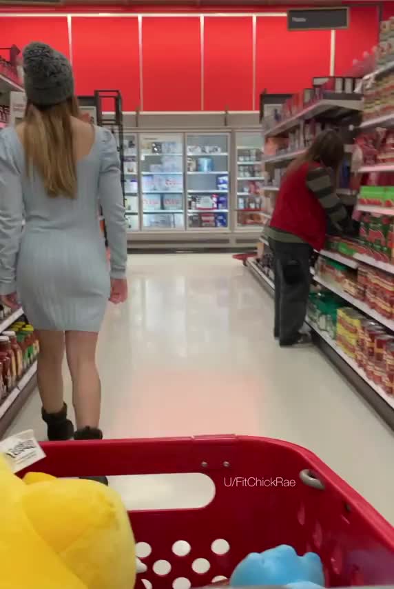 Right by the Target employee [GIF] | Scrolller
