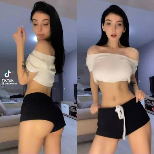 RinaDakota TikTok vs Reddit 🤍🍒👀 | Scrolller