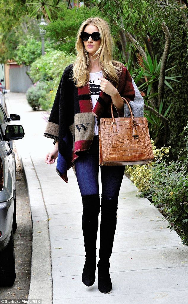 Rosie Huntington Whiteley Scrolller 2653
