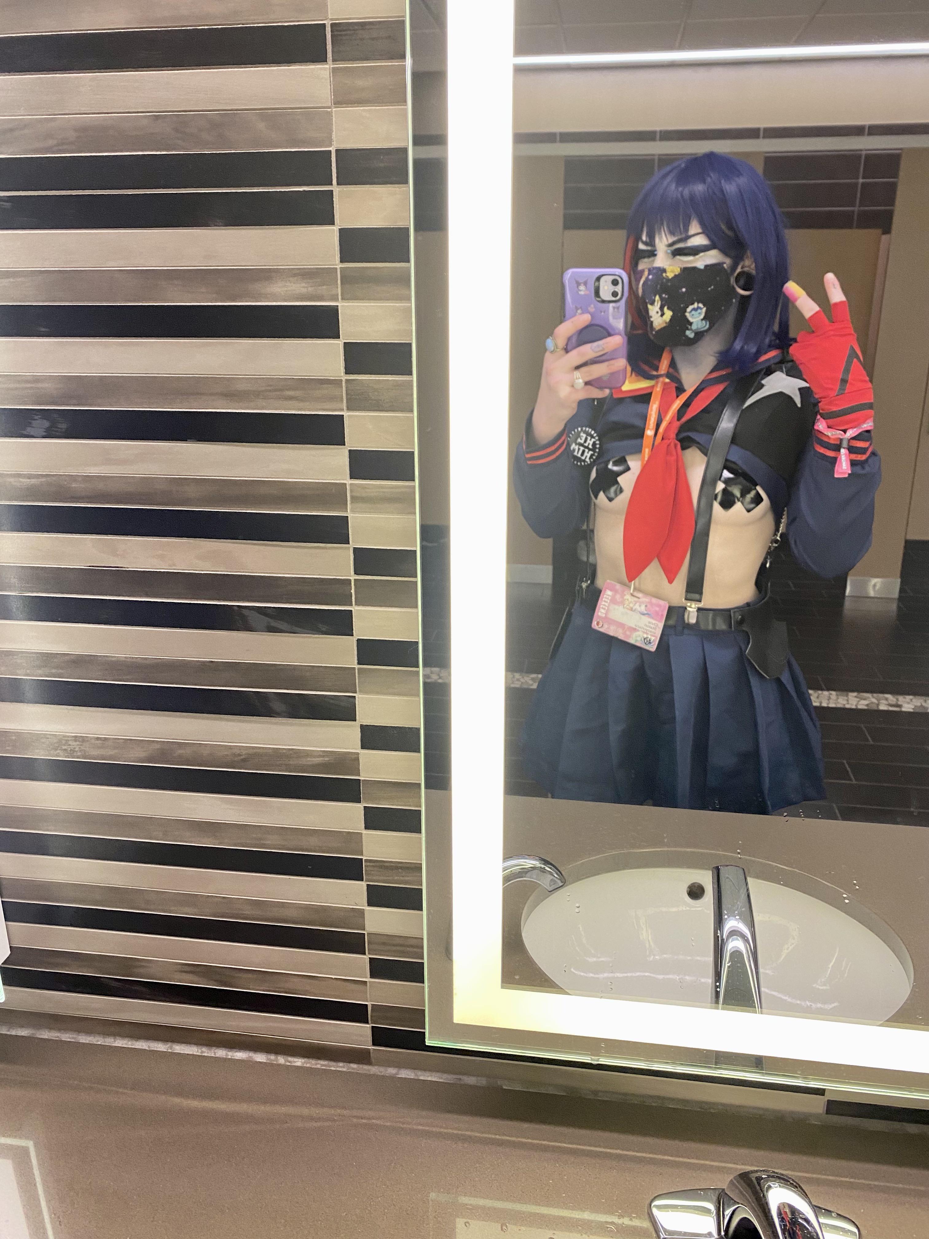 Ryuko Matoi Cosplay Self Scrolller 0340