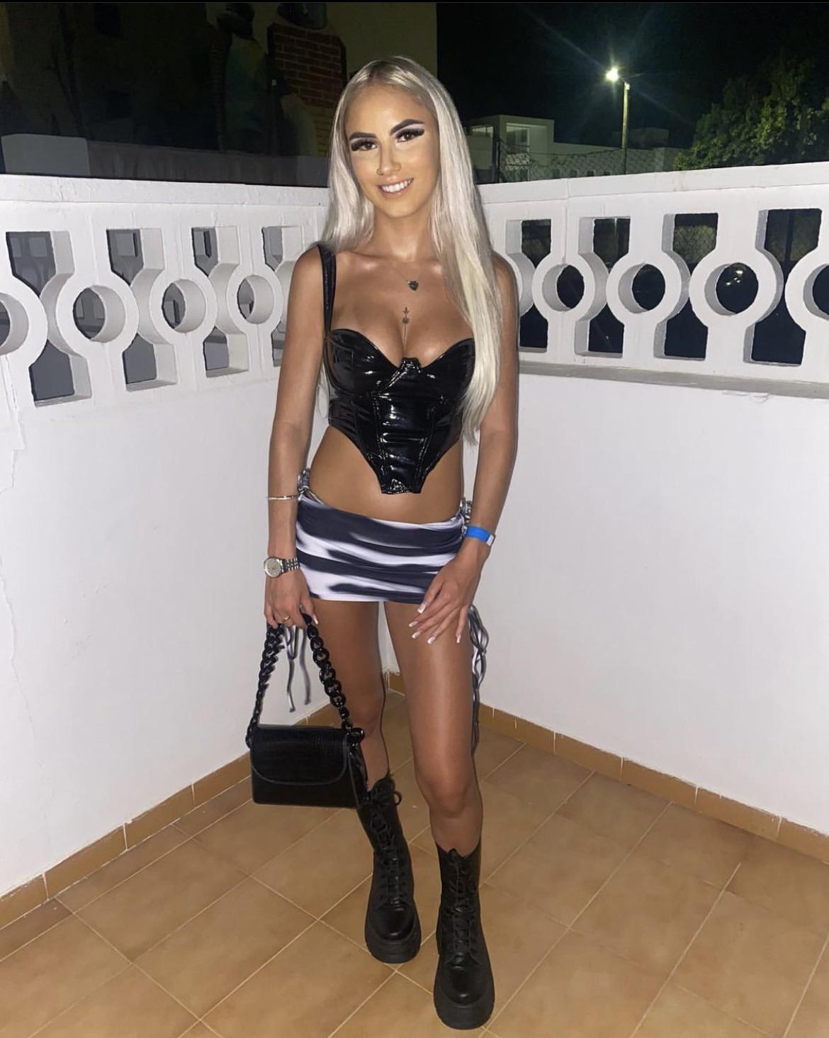 Safe to say Olivia would get it | Scrolller