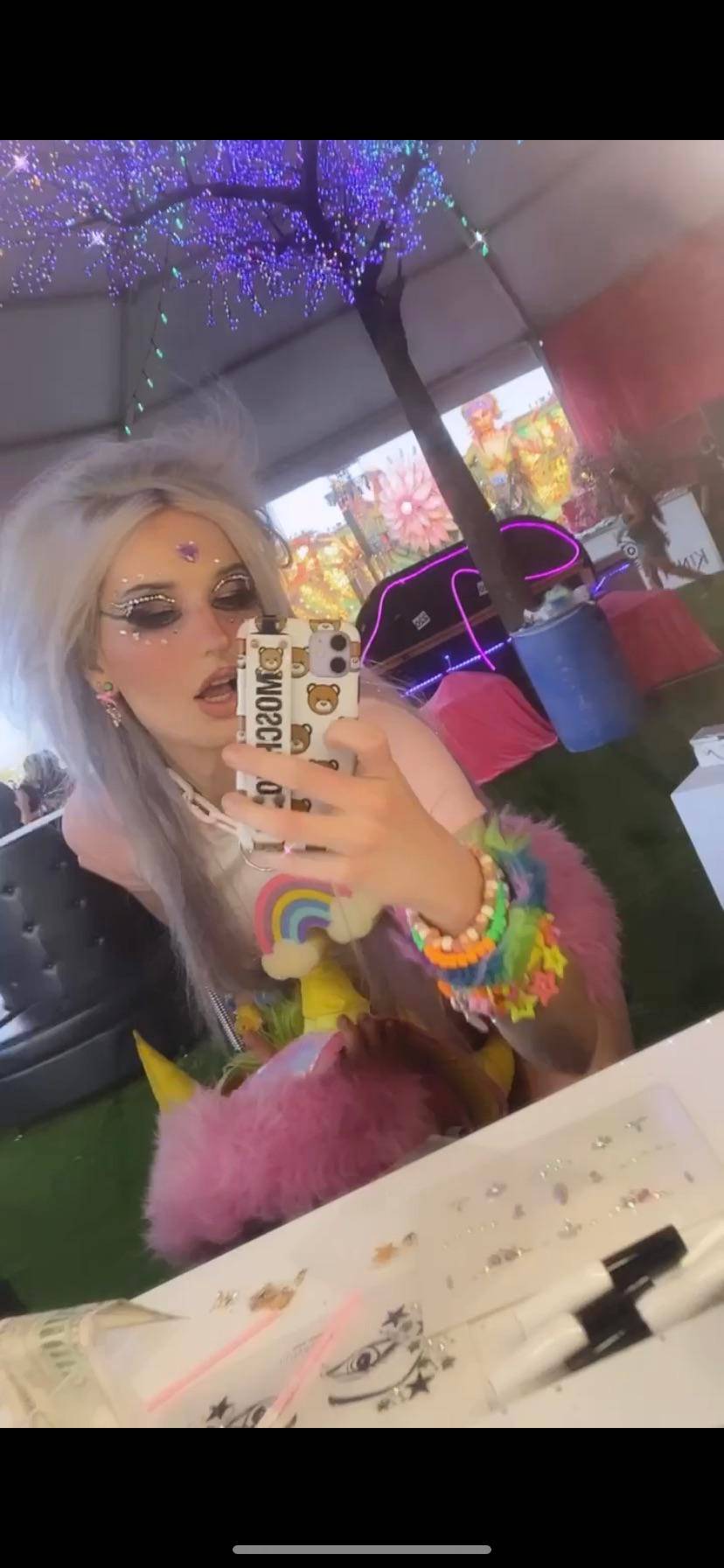 Screw me | Scrolller