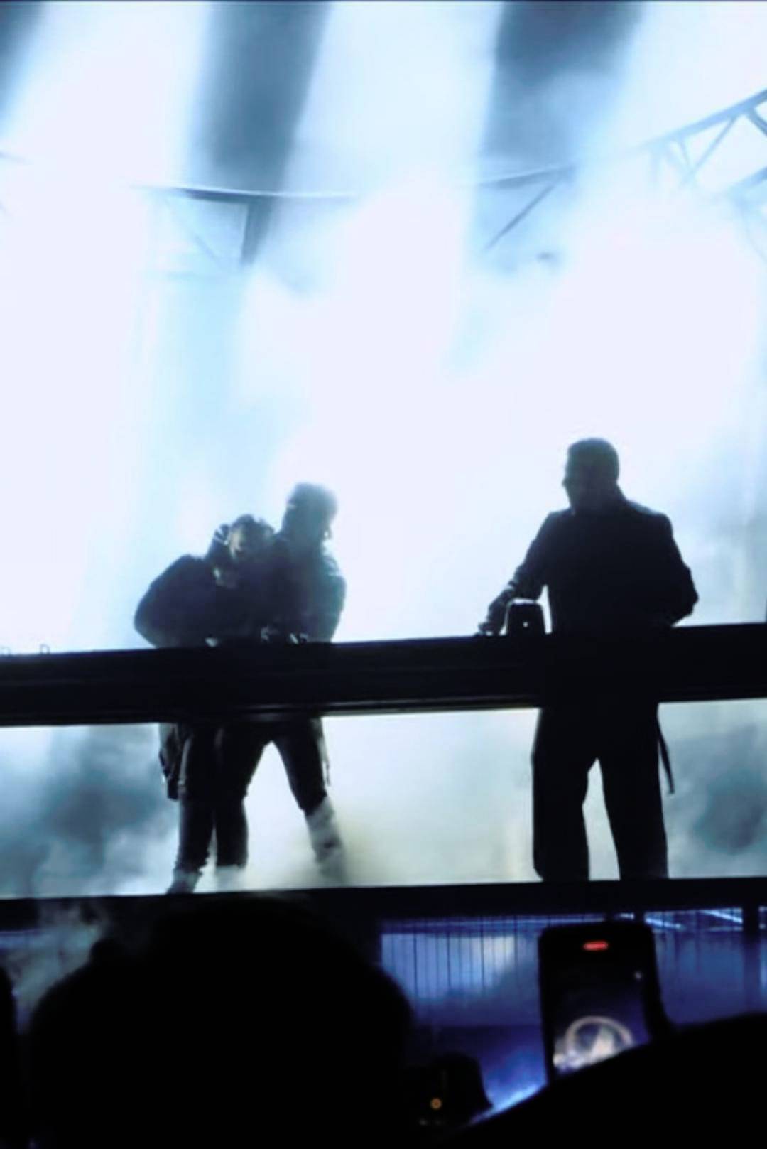 SEB'S feelin like a third Wheel The Set was🔥🔥😂 | Scrolller