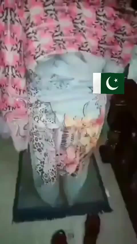 Security check of Pakistanis at American 🇺🇸 and Indian 🇮🇳 airports. | Scrolller