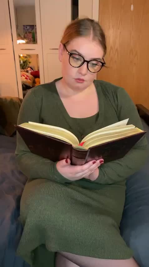 See me in my office, we need to talk | Scrolller