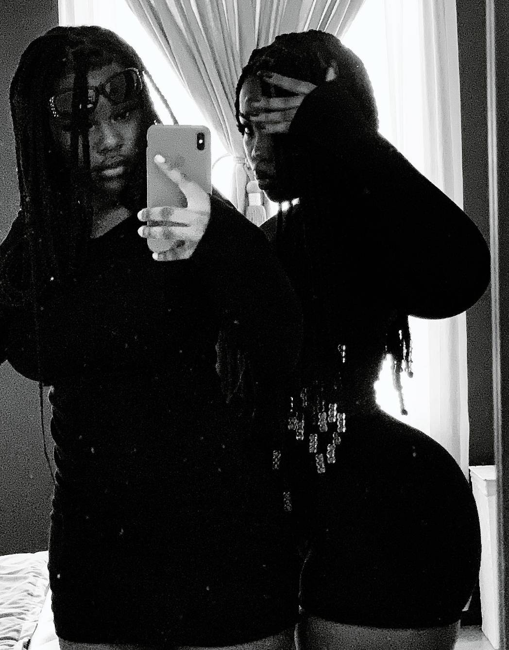 Seeing double the heat. | Scrolller