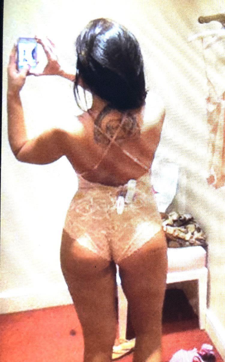 Seems to fit | Scrolller