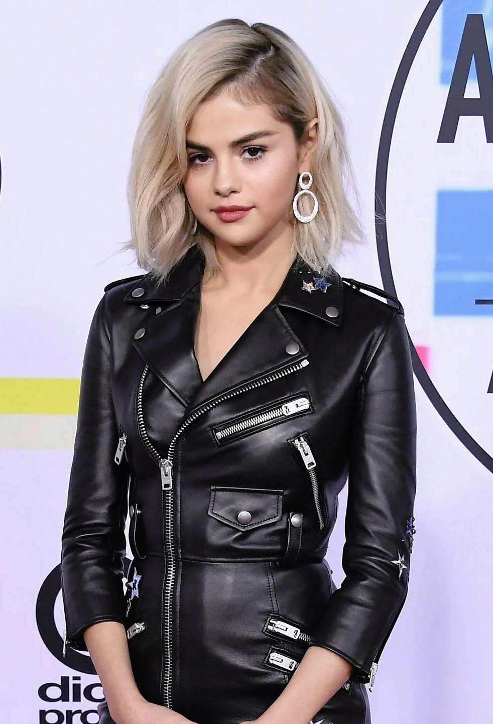Selena Gomez Scrolller