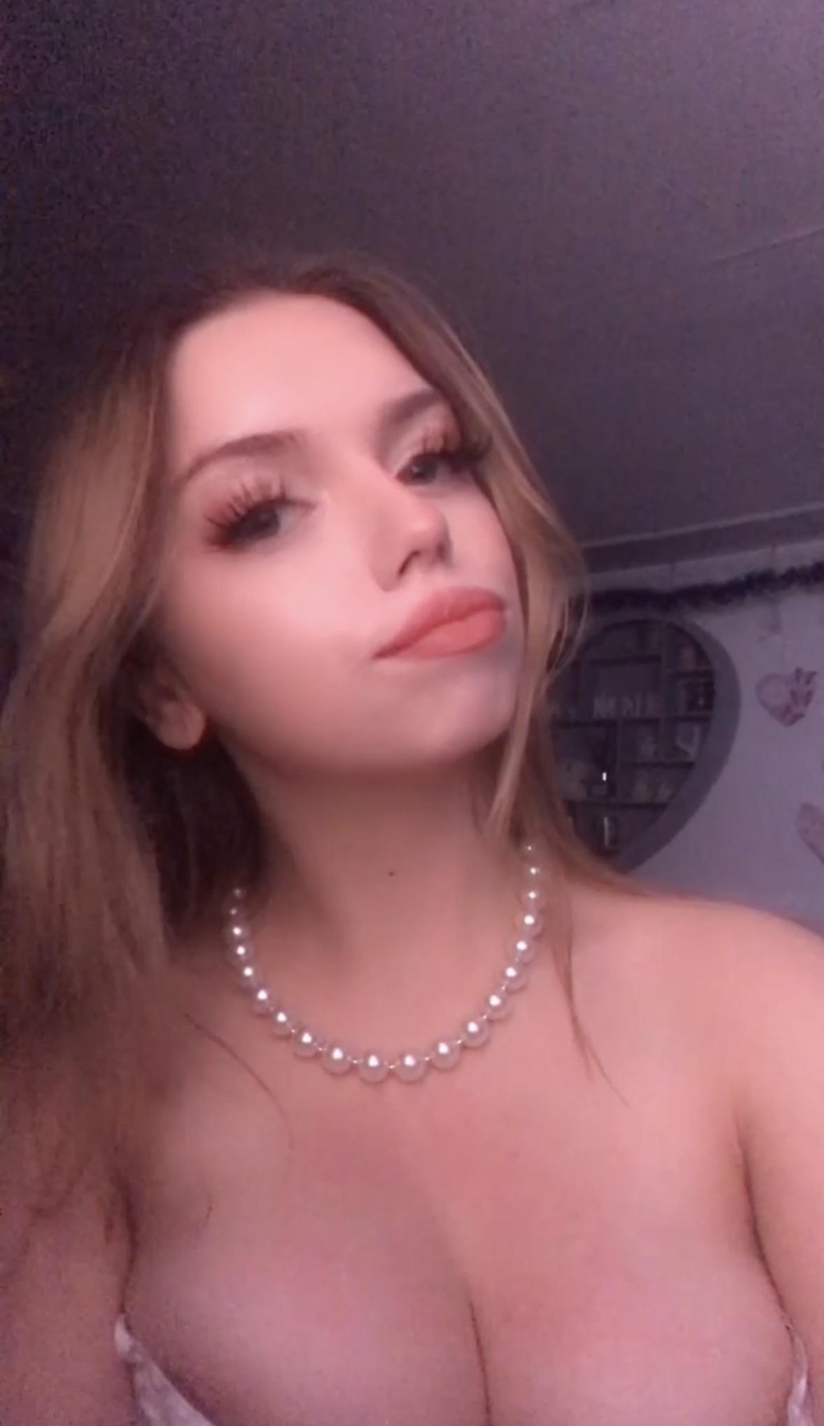 [selling] GF/sugar experience. Customs/premade etc. menu in comments | Scrolller