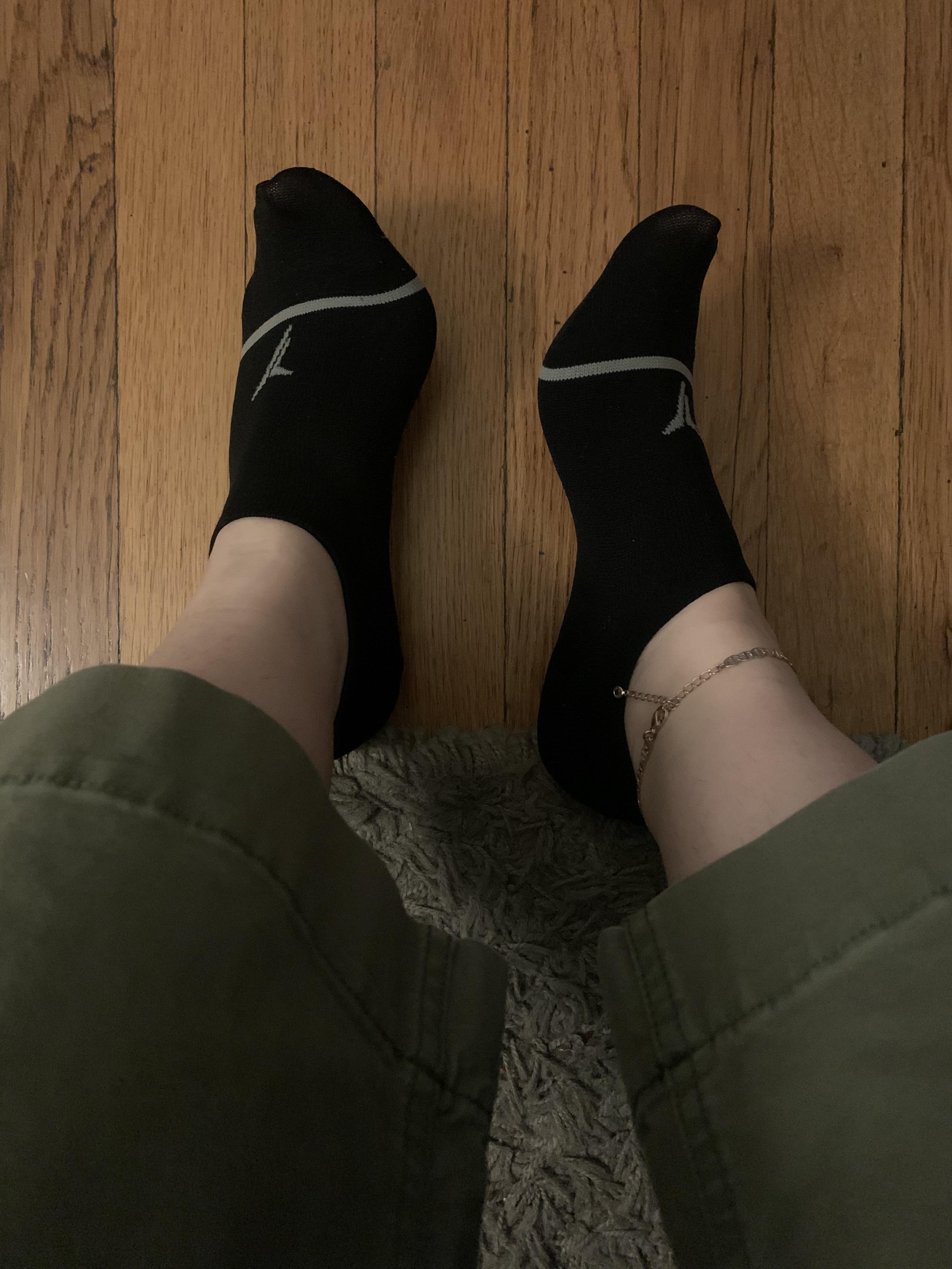 [selling] these sweaty stinky socks shipping included in the US | Scrolller