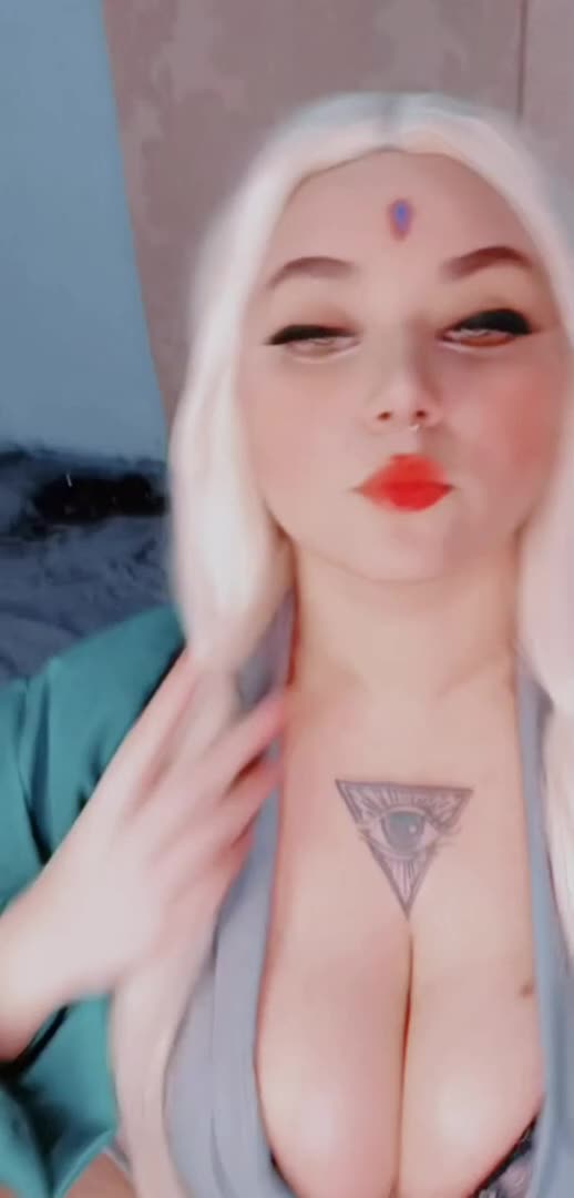 Senju Tsunade by mandymoonof | Scrolller