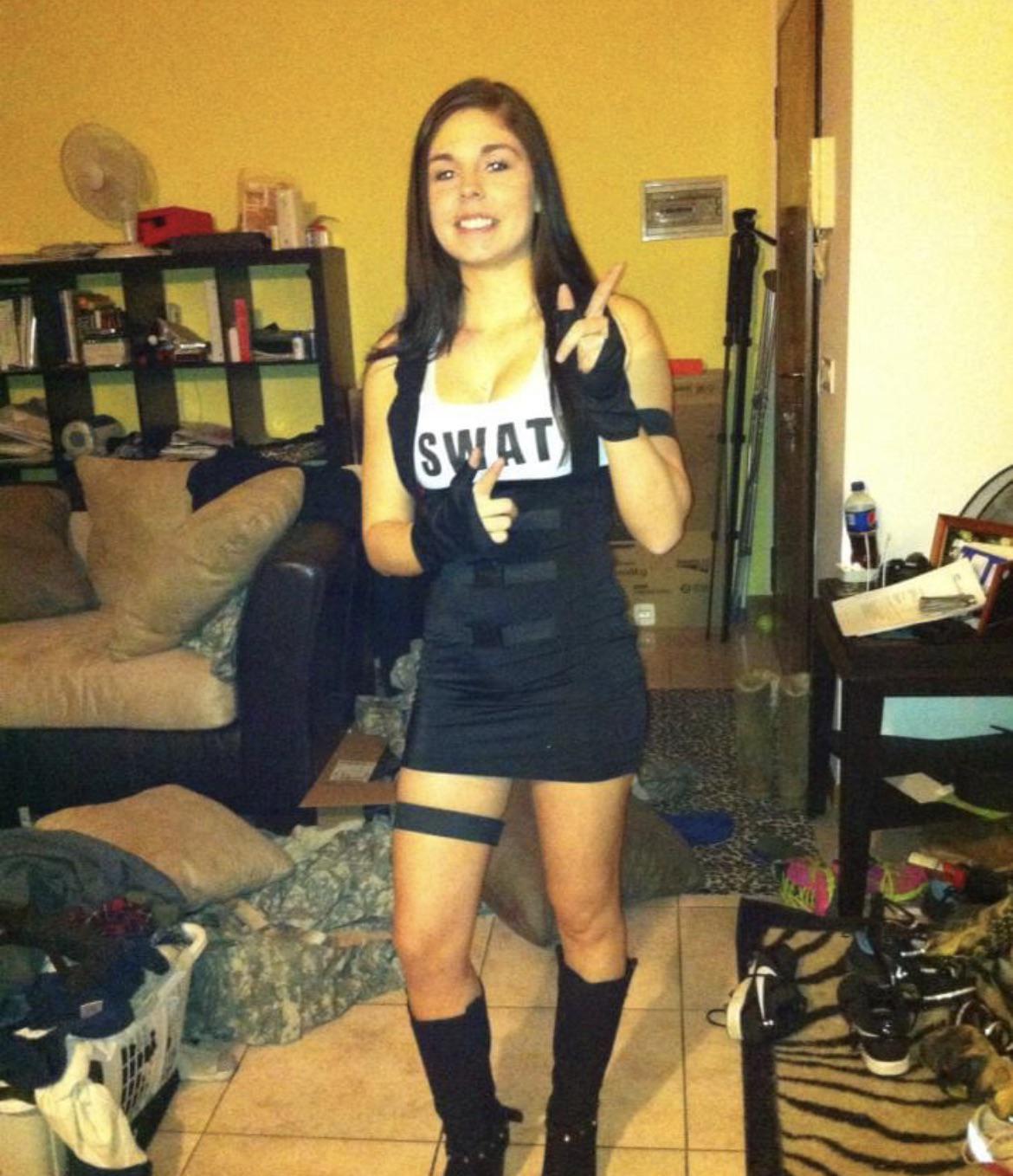 Sexy Cop | Scrolller