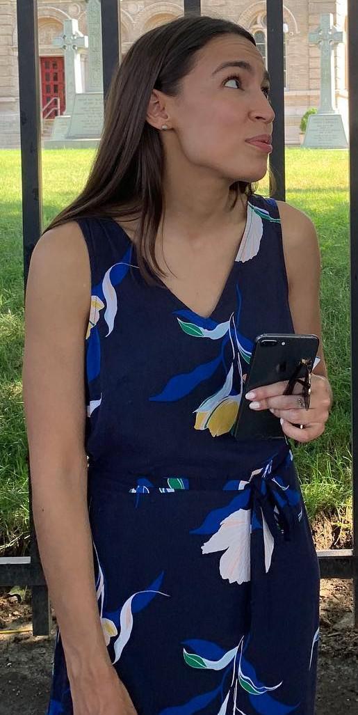 Sexy pout | Scrolller