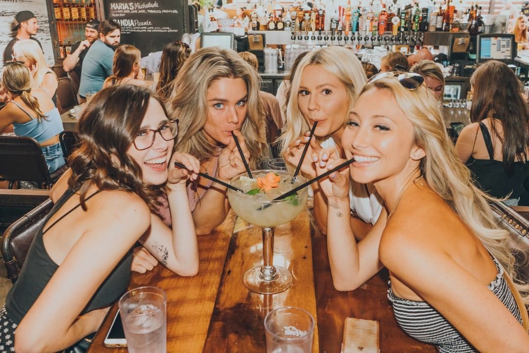 Sharing a drink | Scrolller