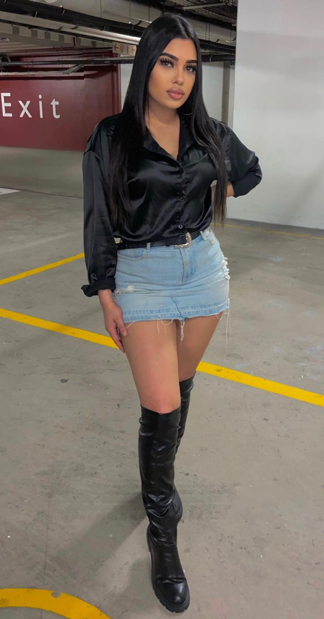 Shes A Hottie Scrolller