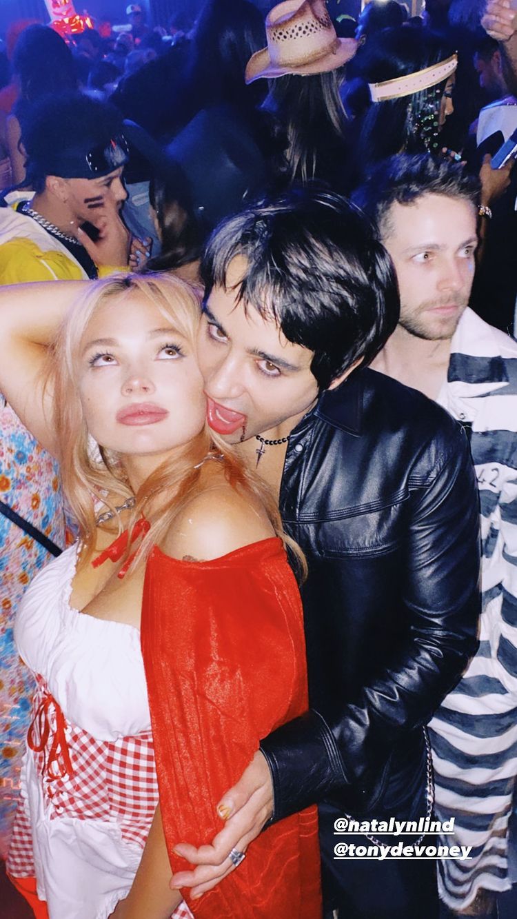 She's a tasty little morsel. | Scrolller