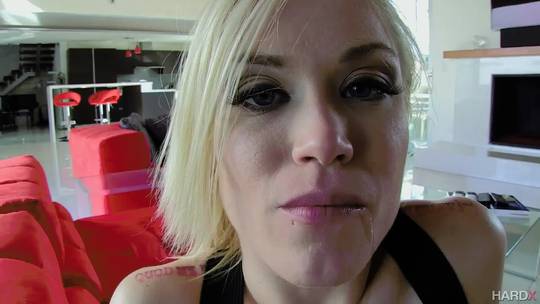 She's showing him that good girls swallow | Scrolller