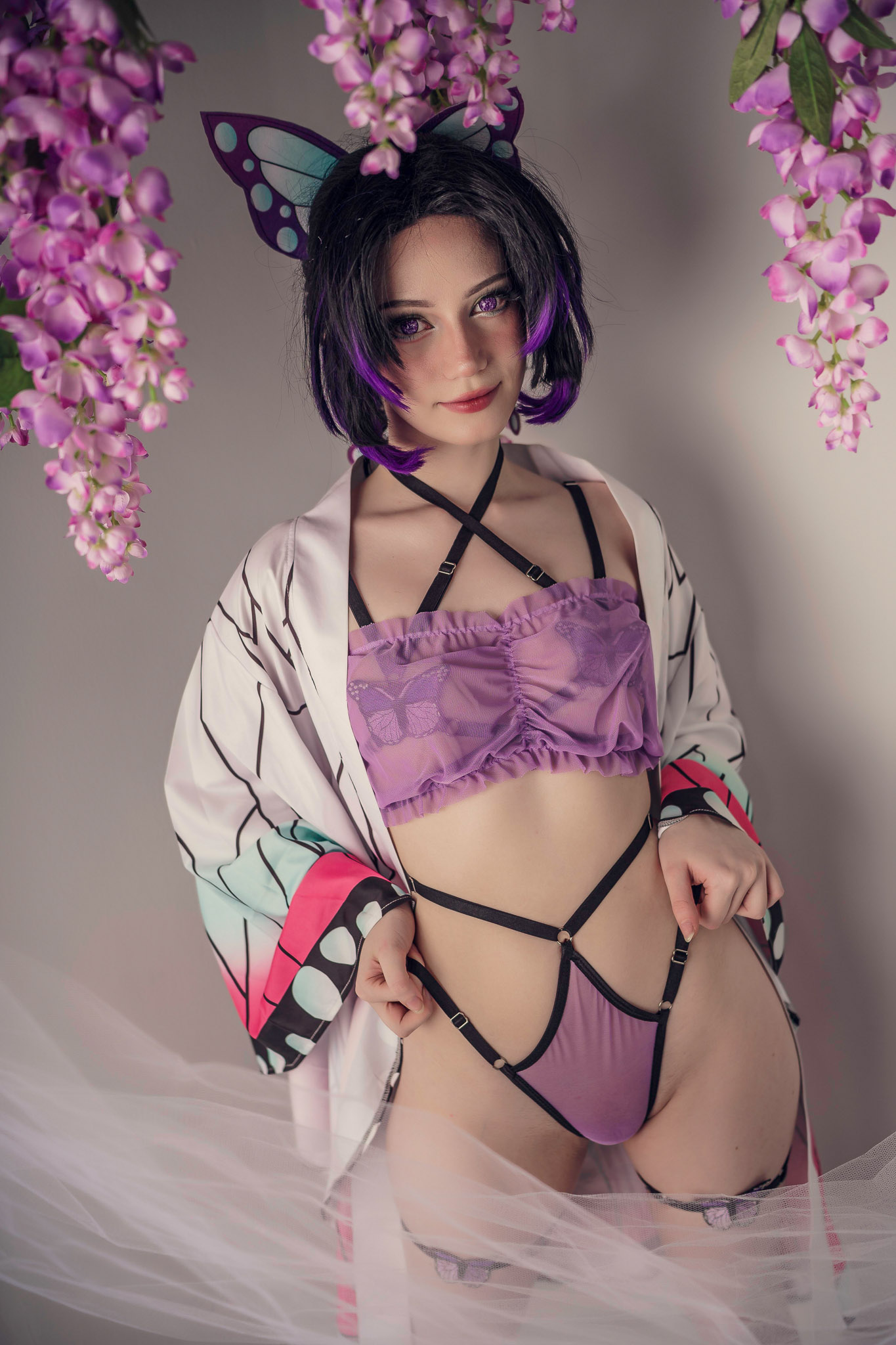 Shinobu Kocho (Kimetsu no Yaiba) by Moondays | Scrolller