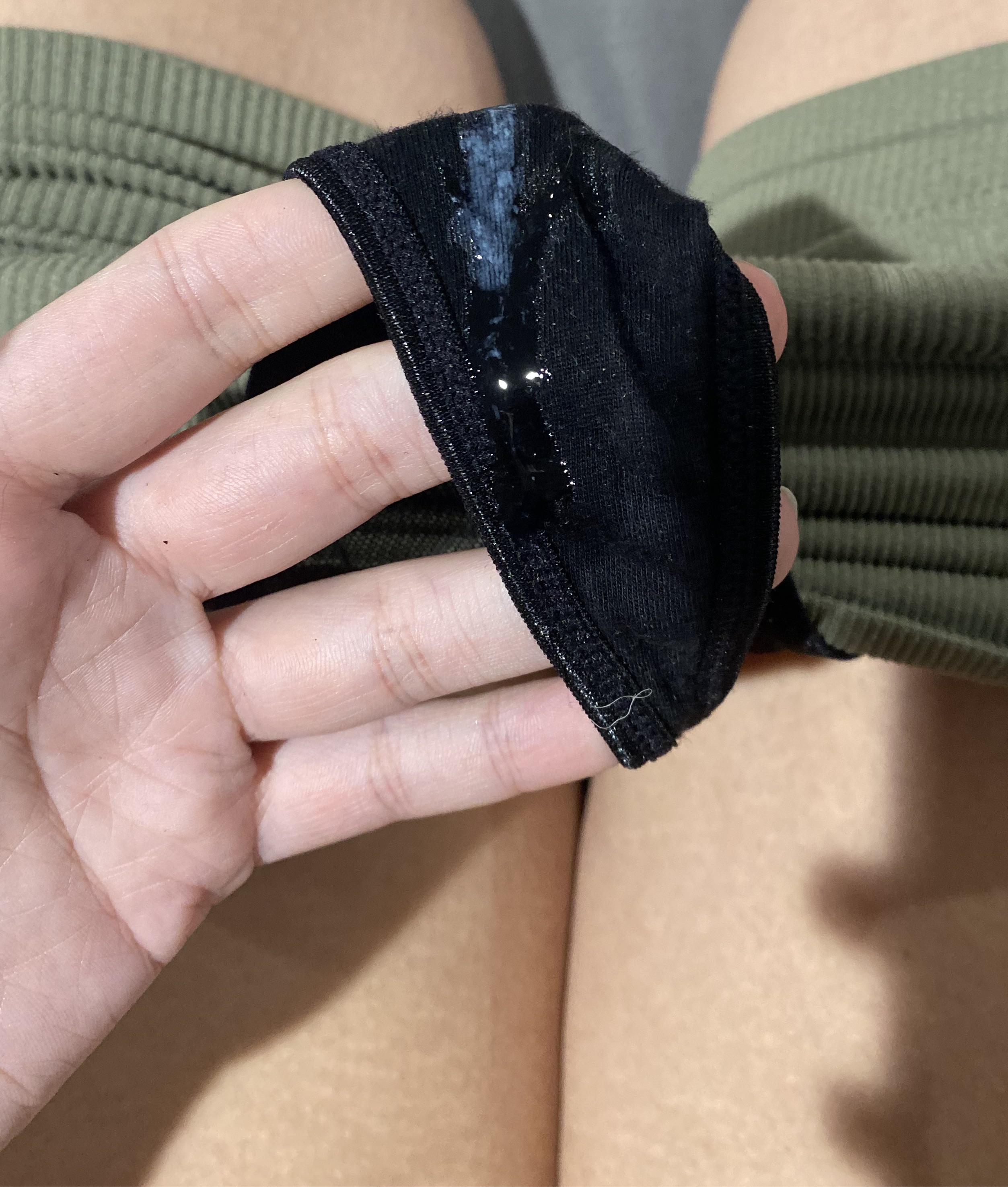 Shiny and wet 💧 | Scrolller